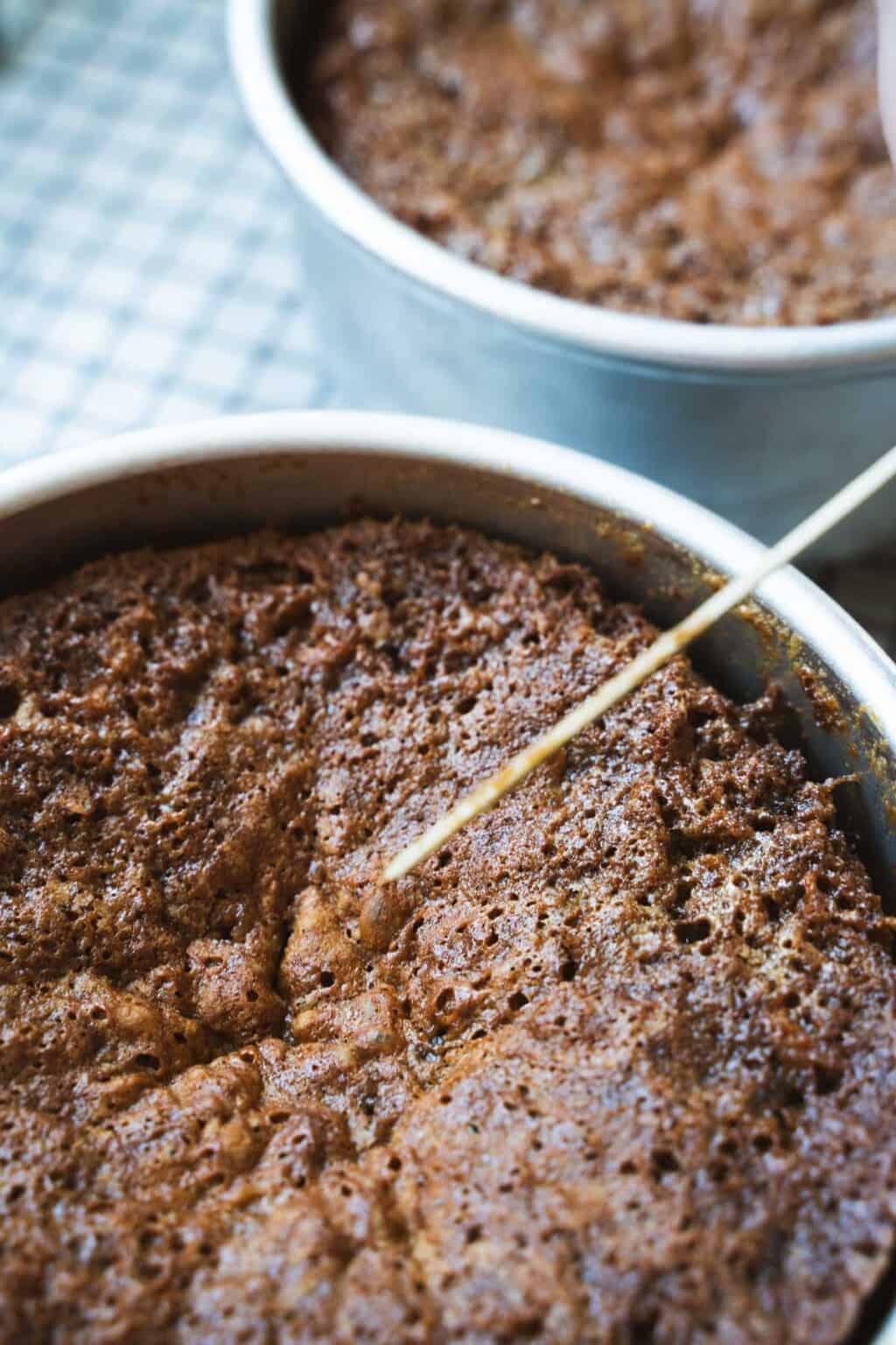 How to make a small 6-inch, 2-layer round cake | Our Table 4 2